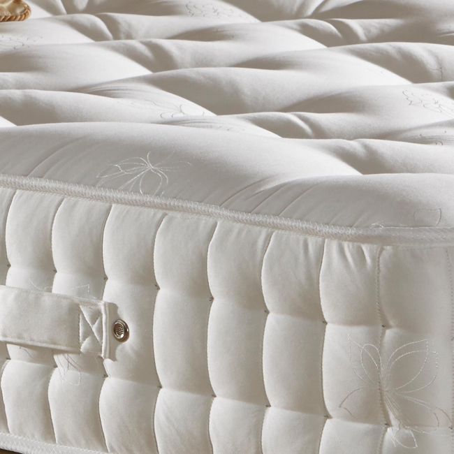 Huge Savings | Deluxe Beds Natural Touch 1000 Pocket Spring Mattress ...